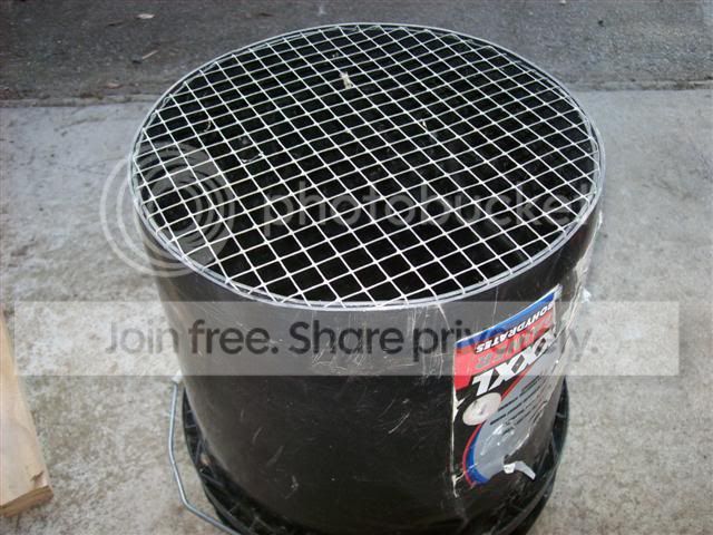 Bucket sieve | Prospecting Australia - Gold Prospecting & Fossicking Forum