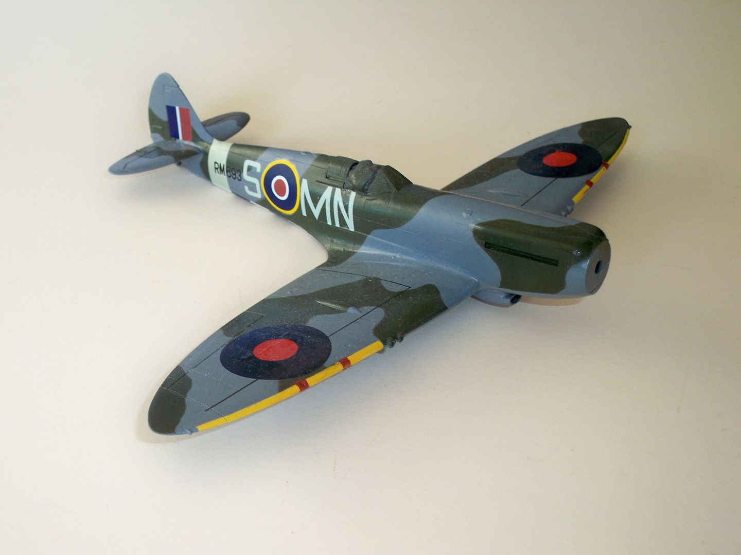 Kicking Enzo Matrix up the... elbow - KUTA VI - Britmodeller.com